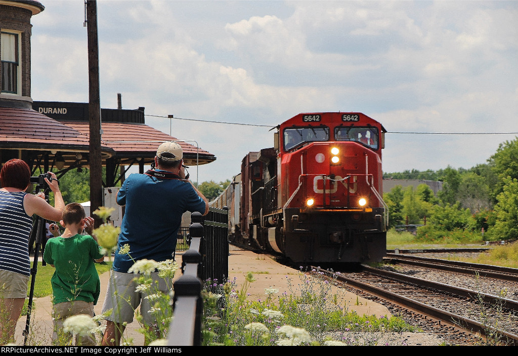 Eastbound CN